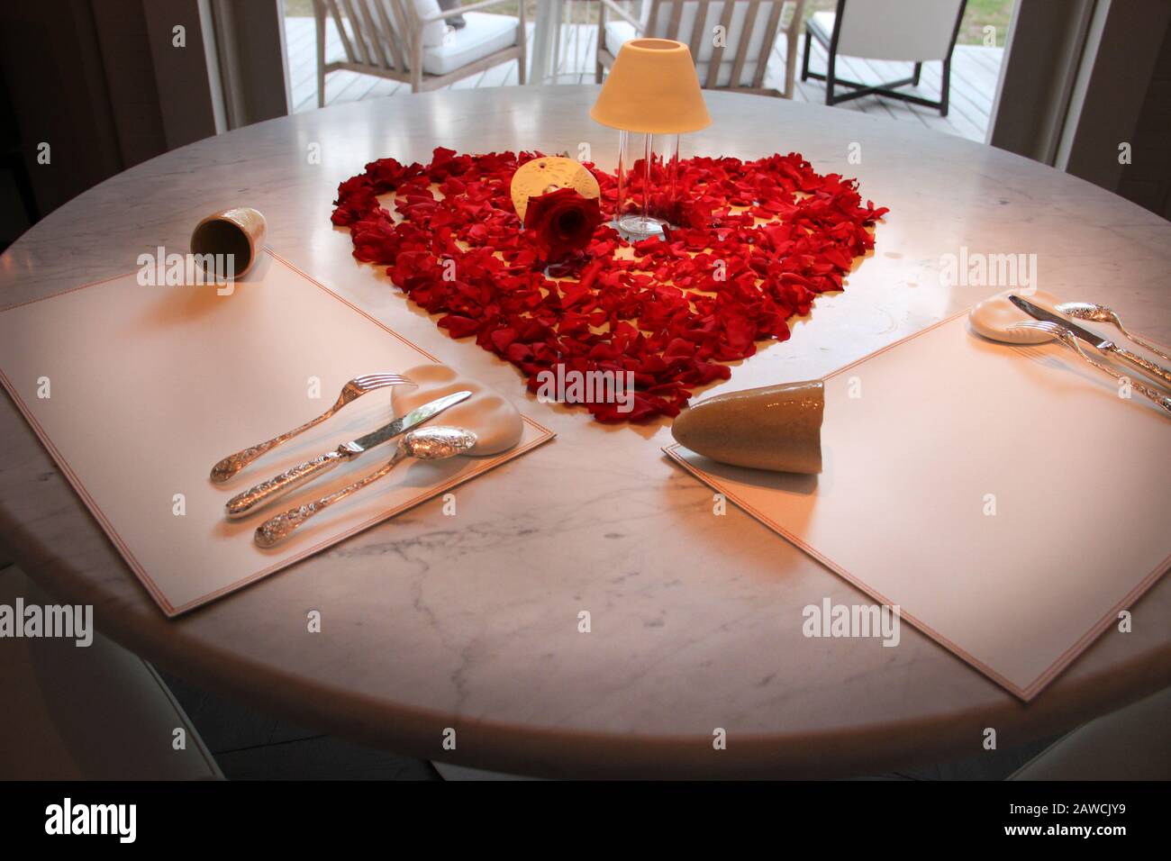 Romantic and luxury st Valentine preparation in a restaurant with rose ...