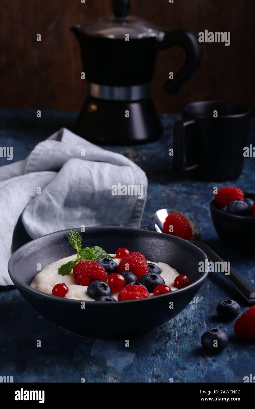 Cooked milk semolina porridge hi-res stock photography and images - Alamy