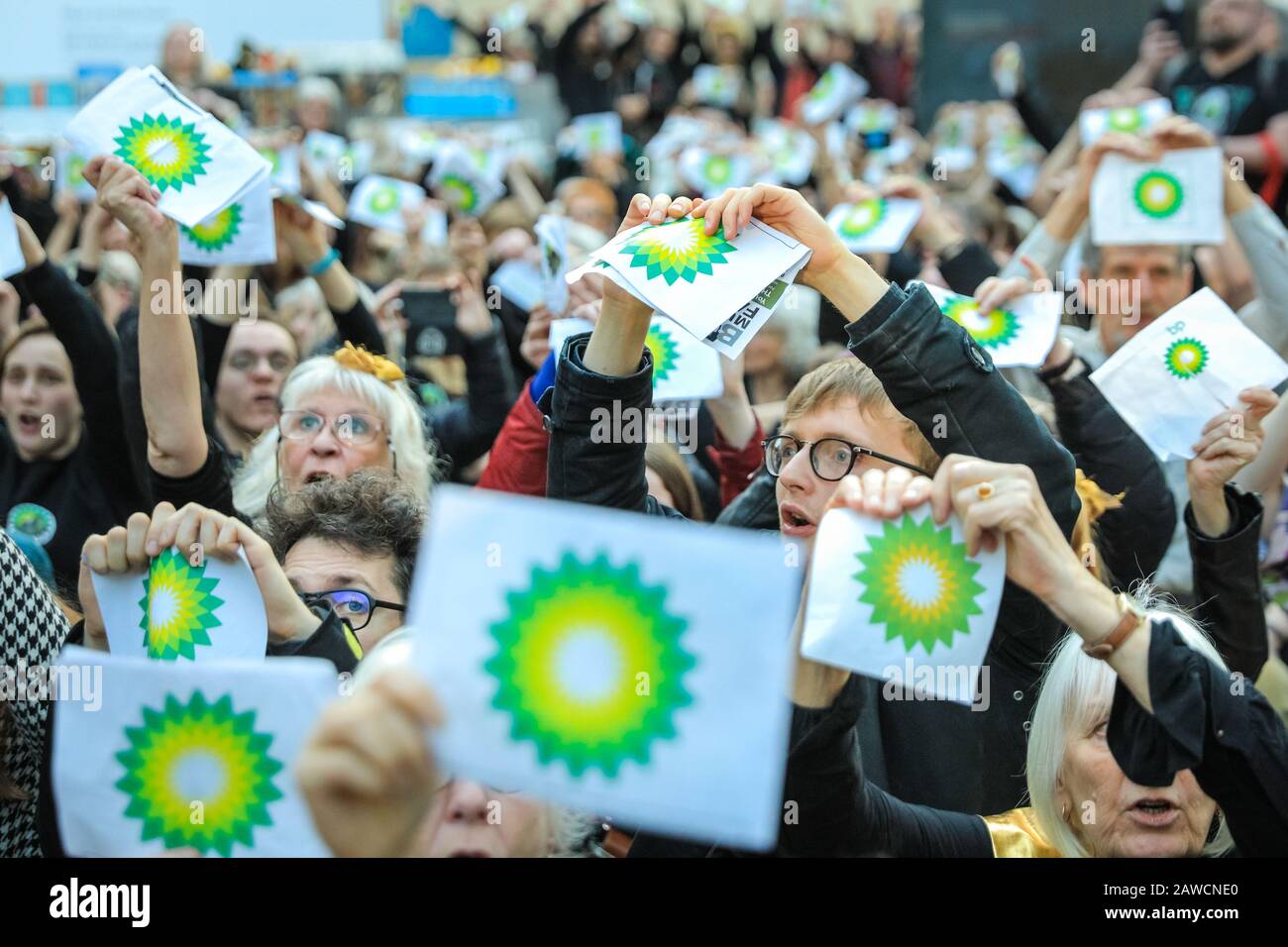 Bp logos hi-res stock photography and images - Alamy