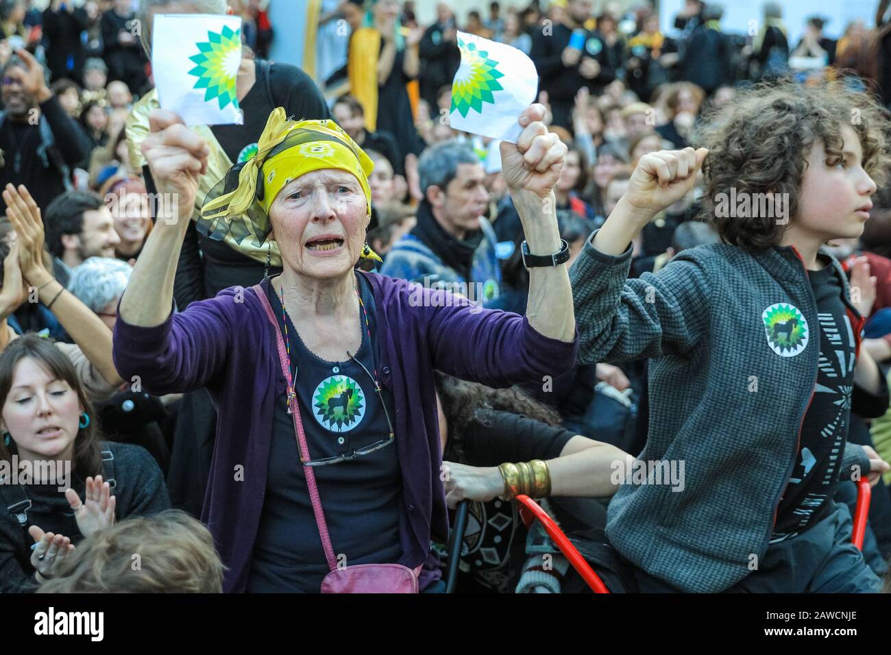 Bp logos hi-res stock photography and images - Alamy