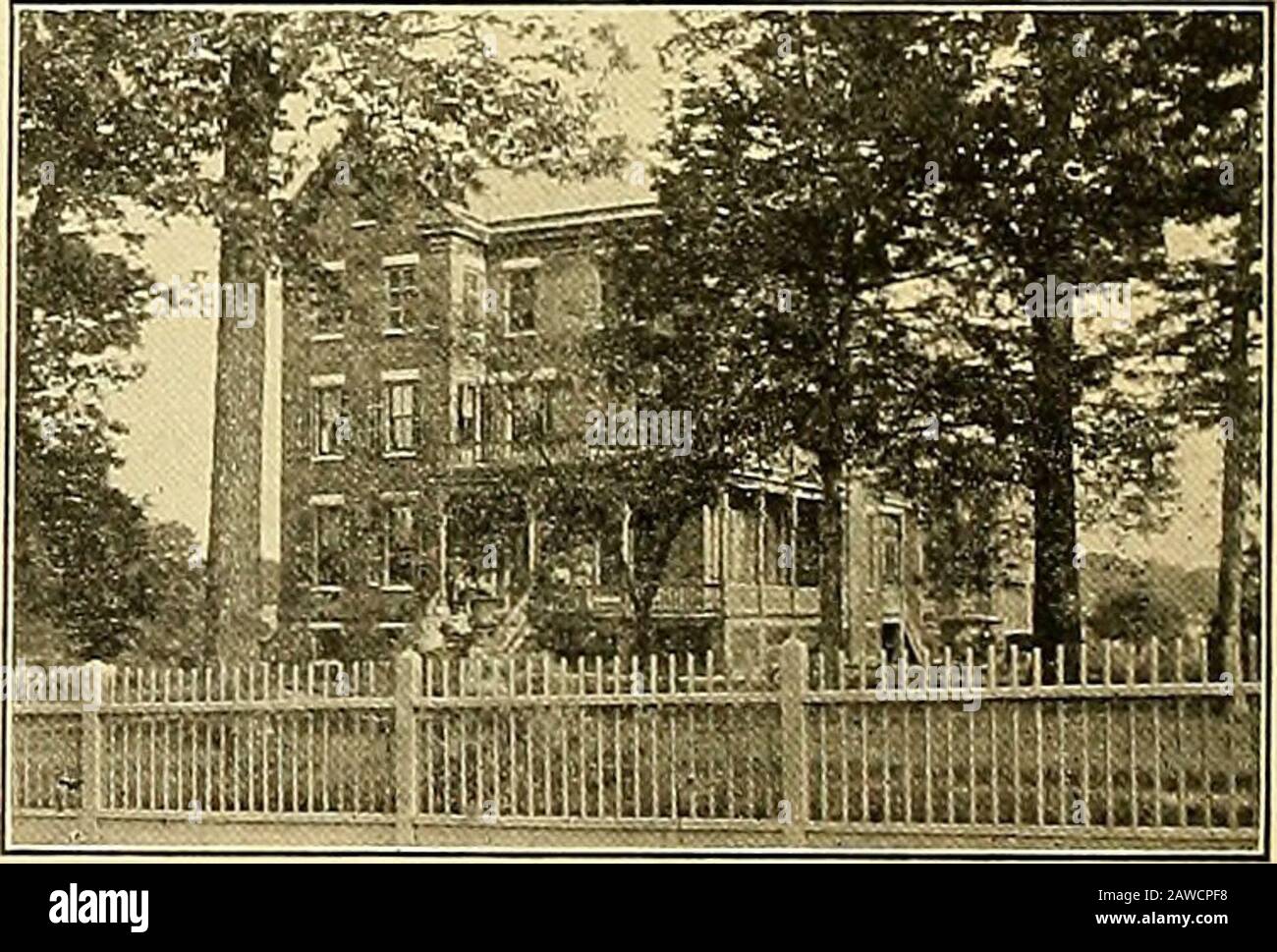 [Circular of information] . GLIMPSE OF THE CAMPUS. ADMINISTRATION ...