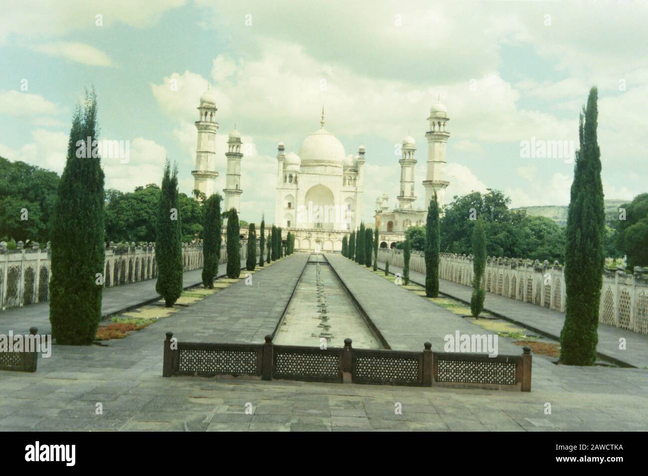 1990 india hi-res stock photography and images - Alamy
