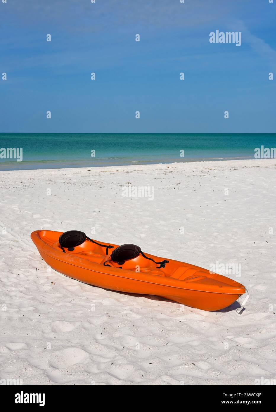 Plastic canoe hi-res stock photography and images - Alamy