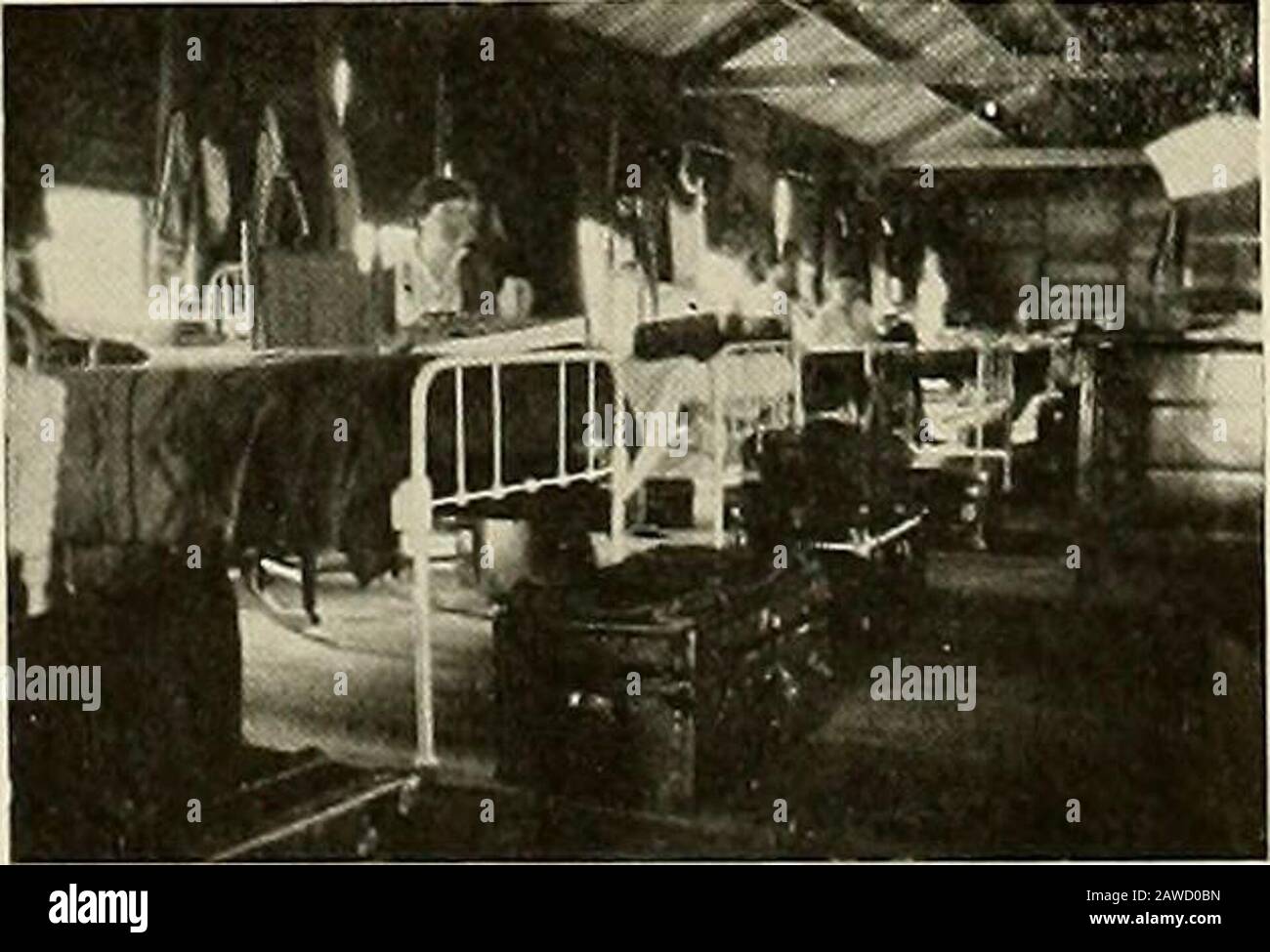 Us army base hospital hi-res stock photography and images - Alamy