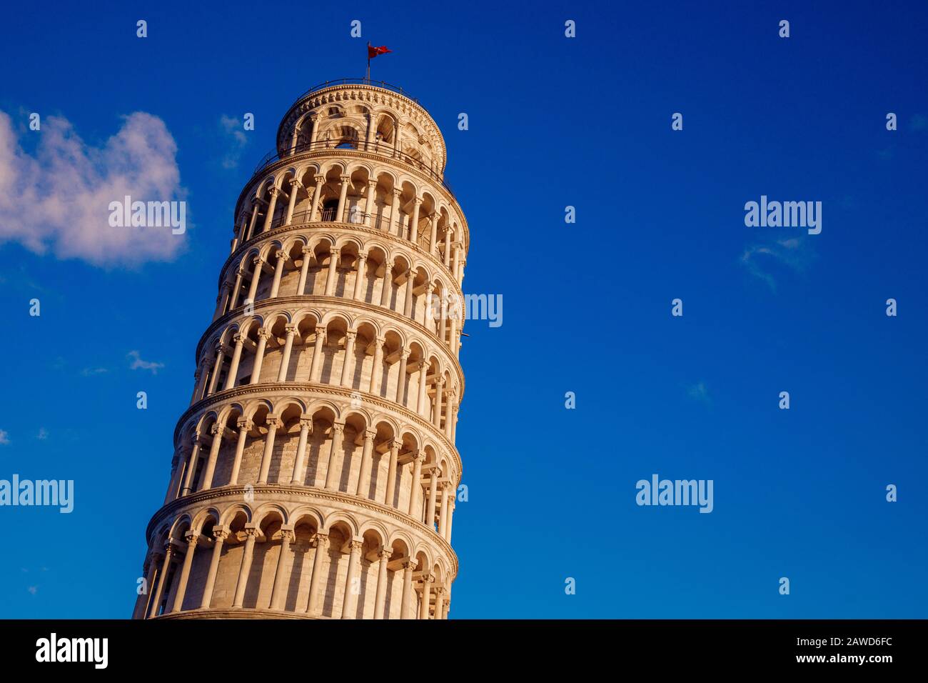 Piza Tower - one of most famous and popular Italian touristic ...