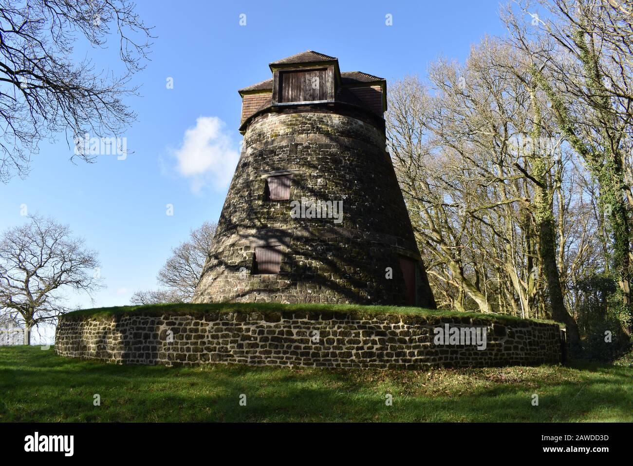 Old windmill at East Knoyle, Wiltshire, UK Stock Photo - Alamy