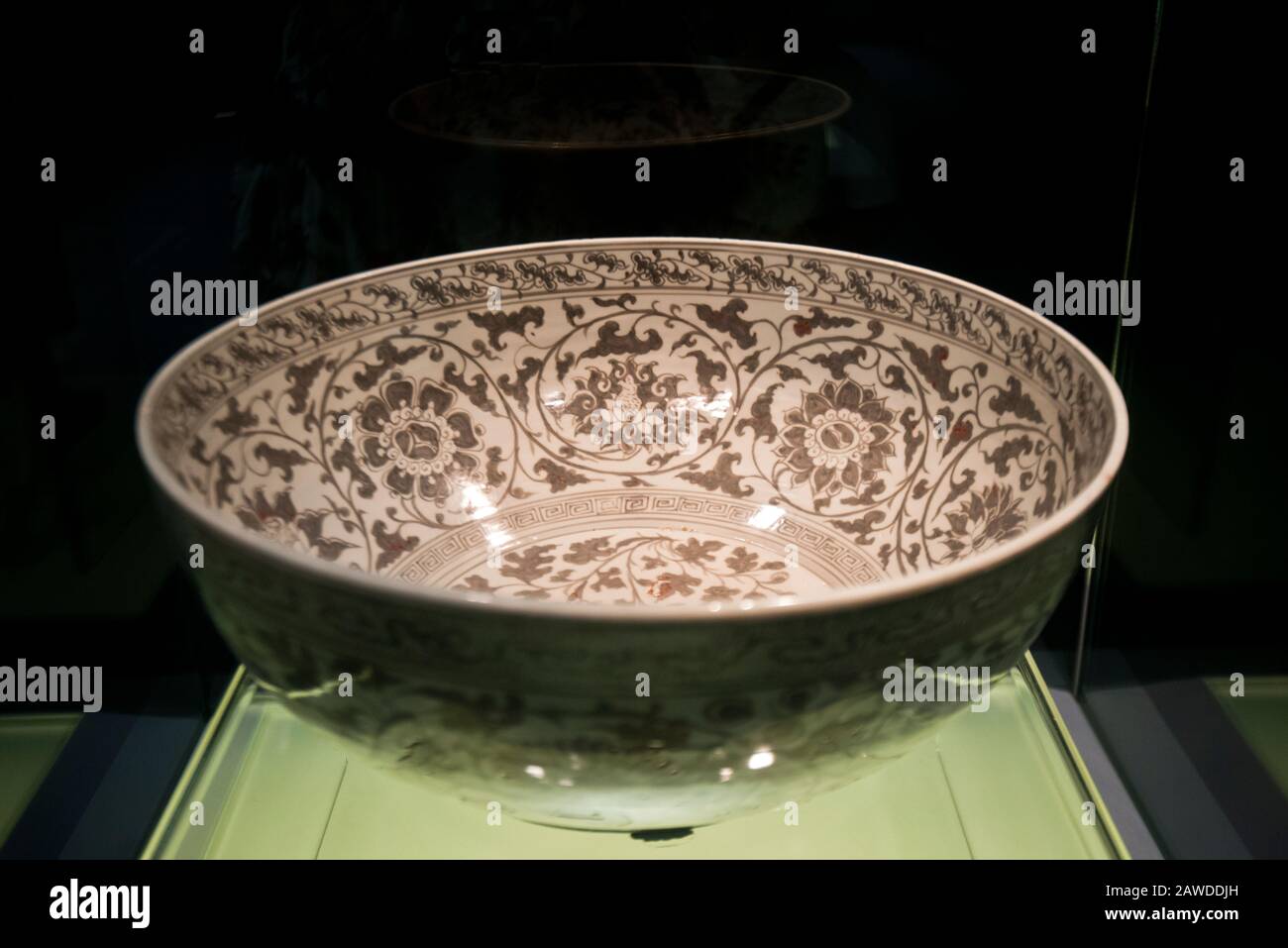 Bowl with underglaze red design of interlaced chrysanthemus. Jingdezhen ...