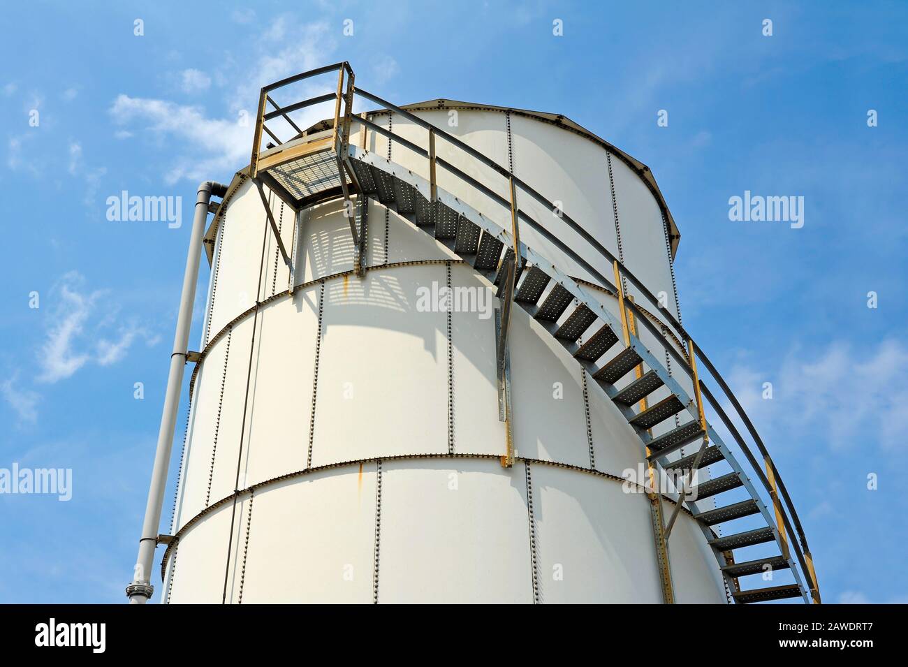 Large Industrial Bulk Storage Tank with Safety Railing Stock Photo - Alamy