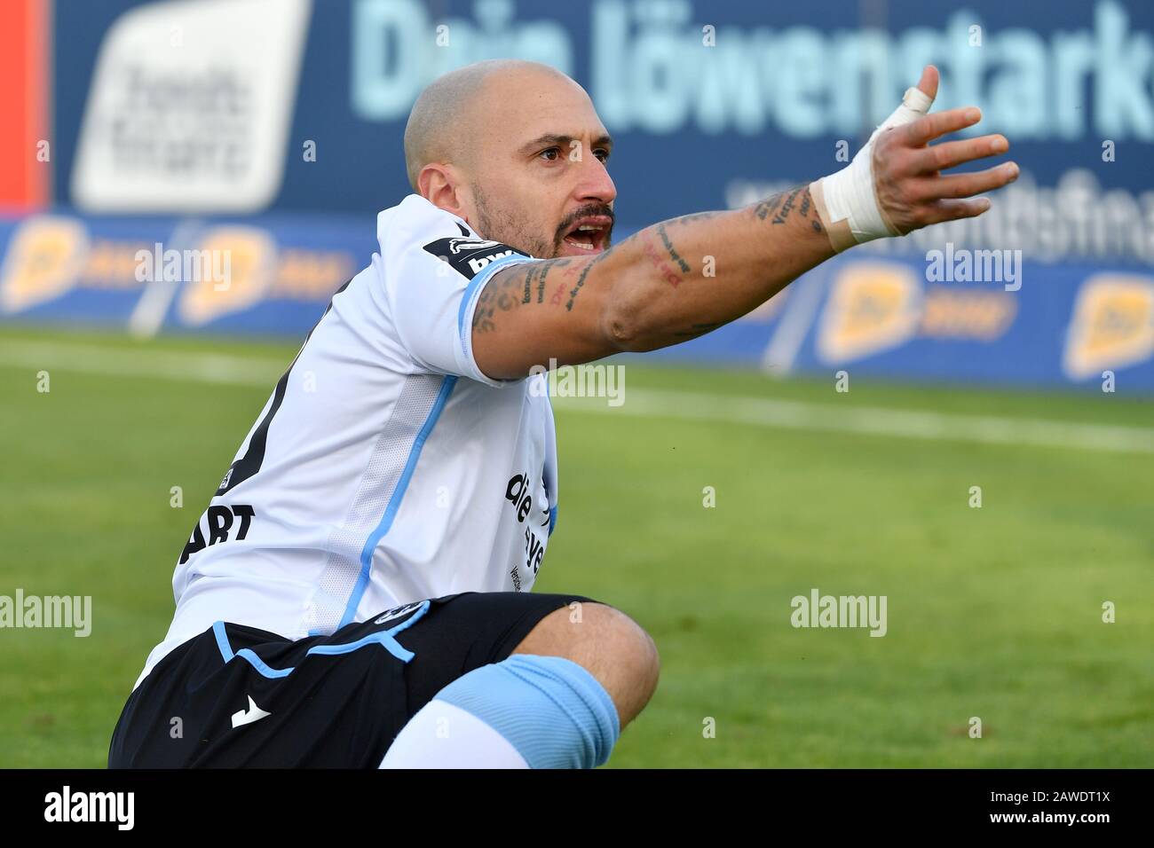 Munich, Deutschland. 08th Feb, 2020. Timo GEBHART (TSV Munich 1860 ...