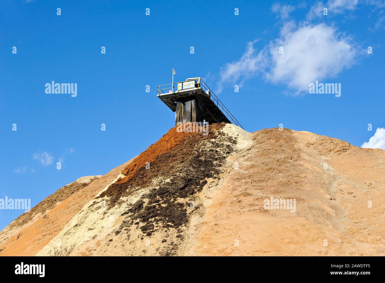 Wood Chip Processing Facility Piling up Wood Chips Stock Photo - Alamy