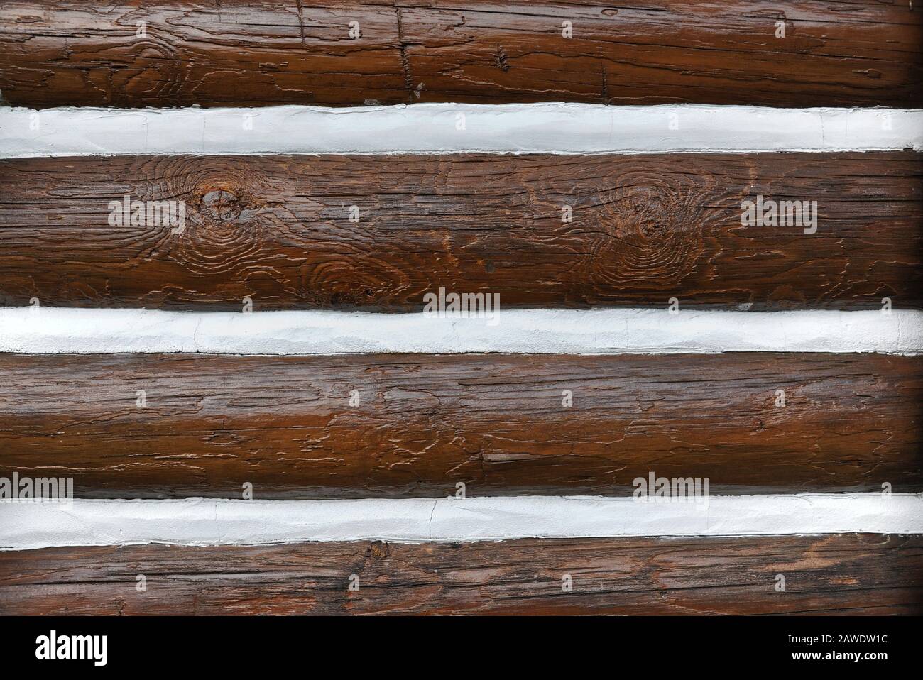 Log cabin chinking hi-res stock photography and images - Alamy