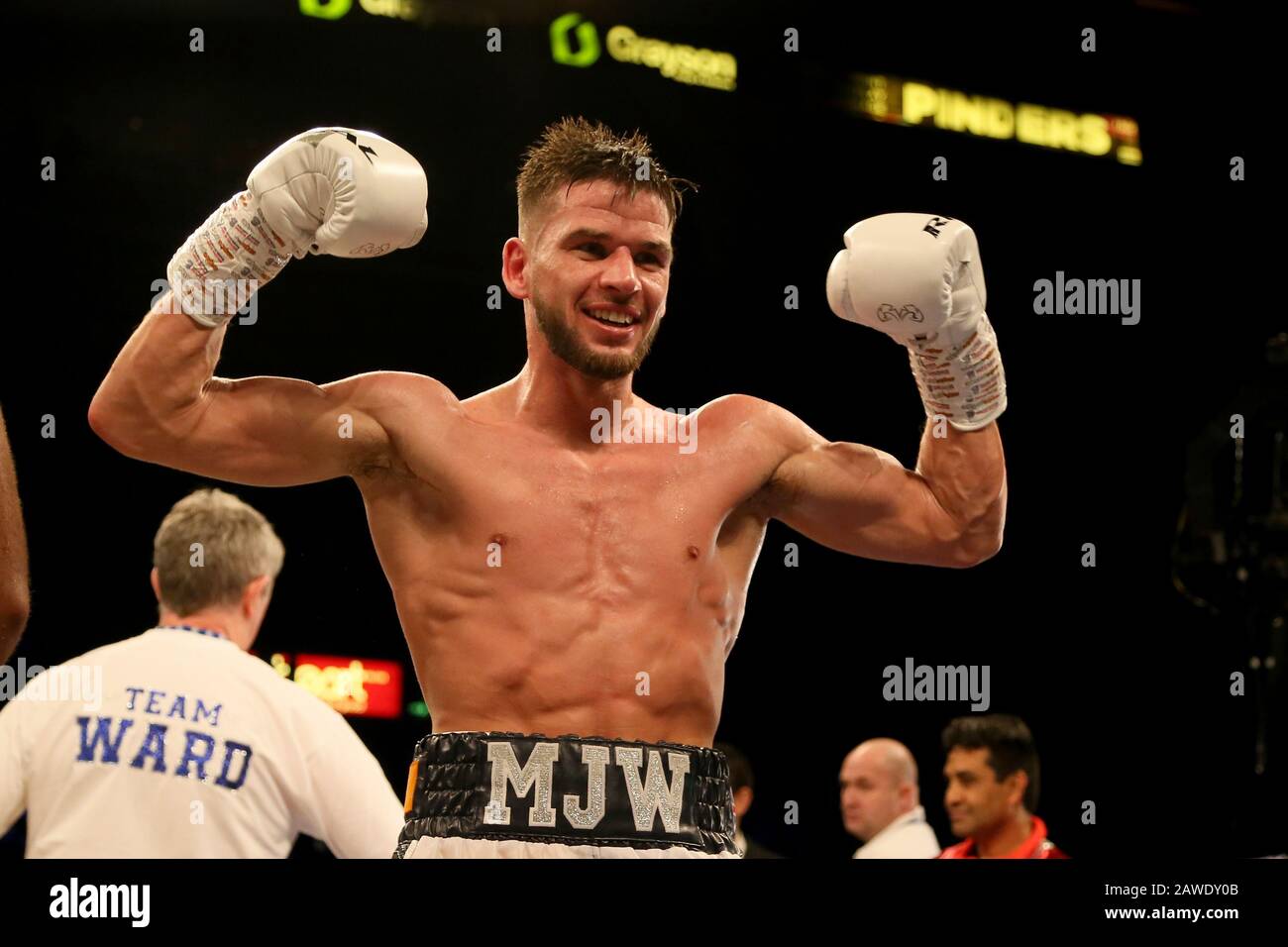 Martin J Ward celebrates beating Jesus Amparan in the Super ...