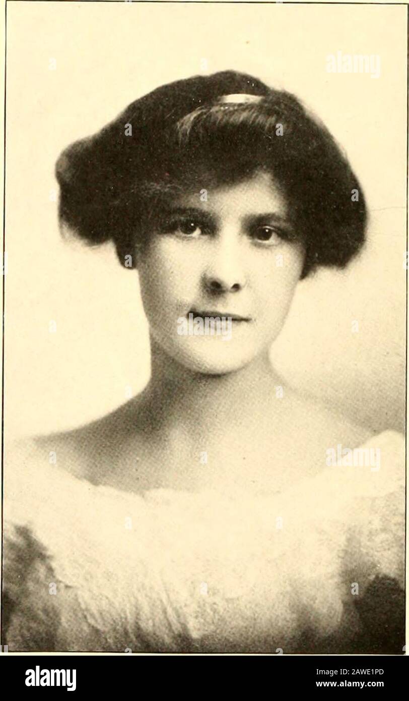 Simply lotus hi-res stock photography and images - Alamy