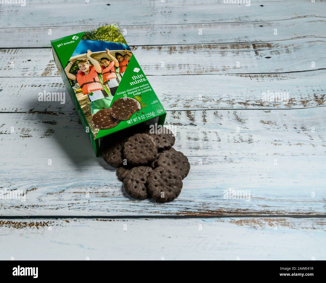 Girl scout cookies box hi-res stock photography and images - Alamy