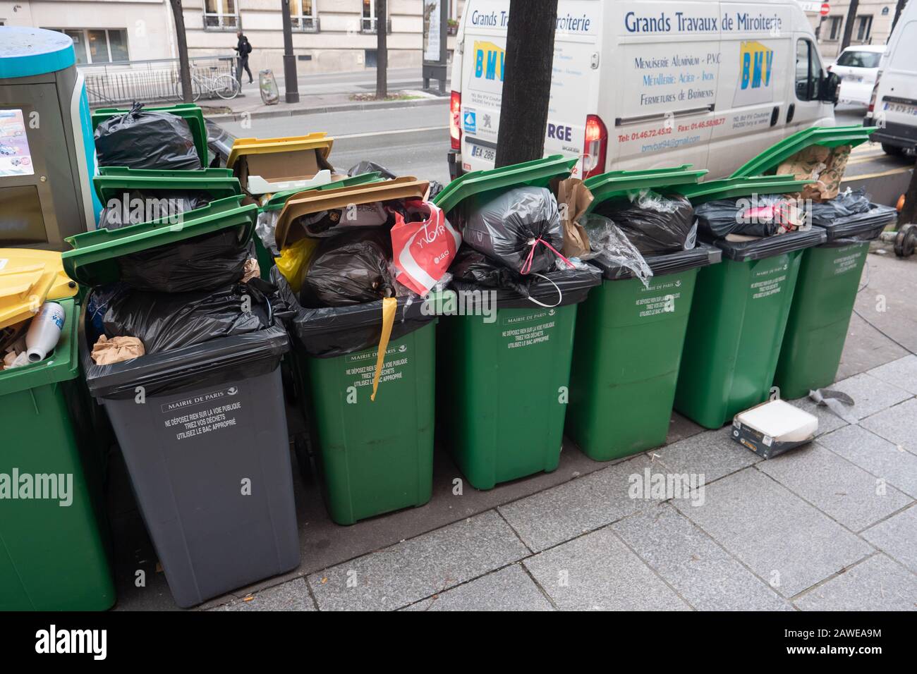Paris, 4 February 2020. Accumulation of garbage in Paris after the ...