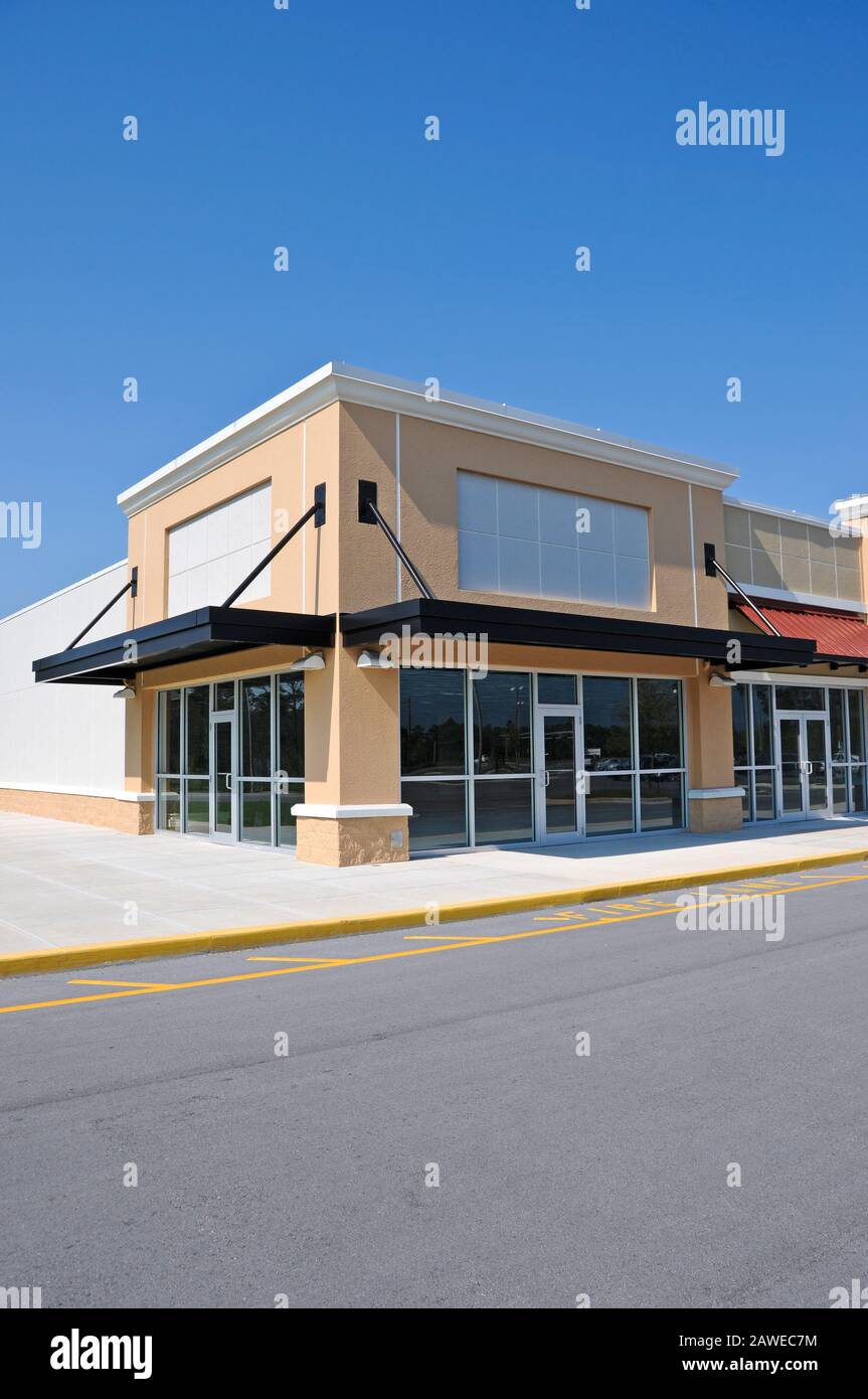Front Facade of a Modern Commercial Building Stock Photo - Alamy