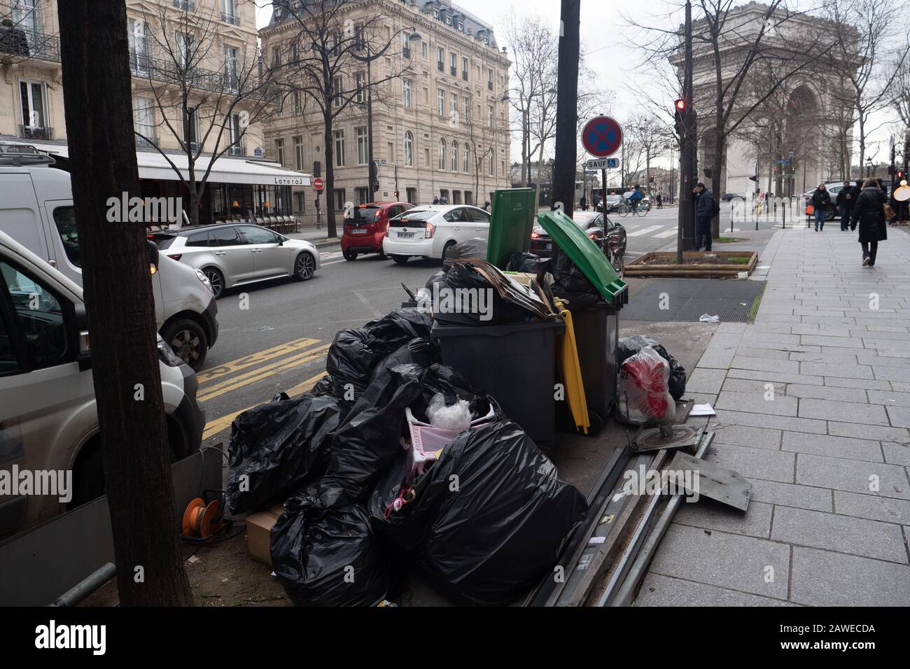Paris recycle hi-res stock photography and images - Alamy