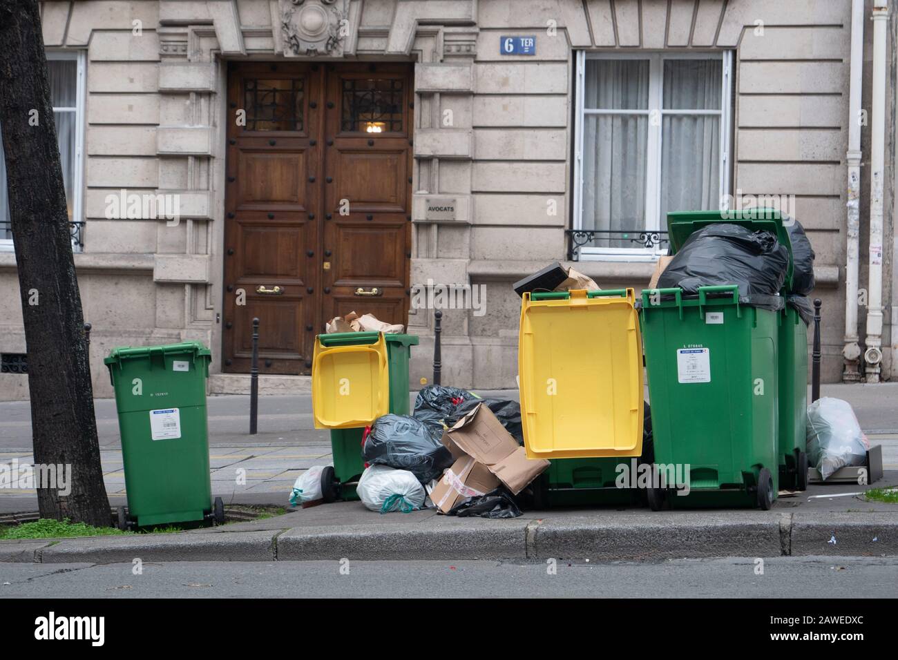 Paris, 4 February 2020. Accumulation of garbage in Paris after the ...