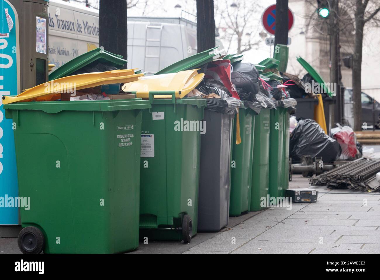 Paris, 4 February 2020. Accumulation of garbage in Paris after the ...