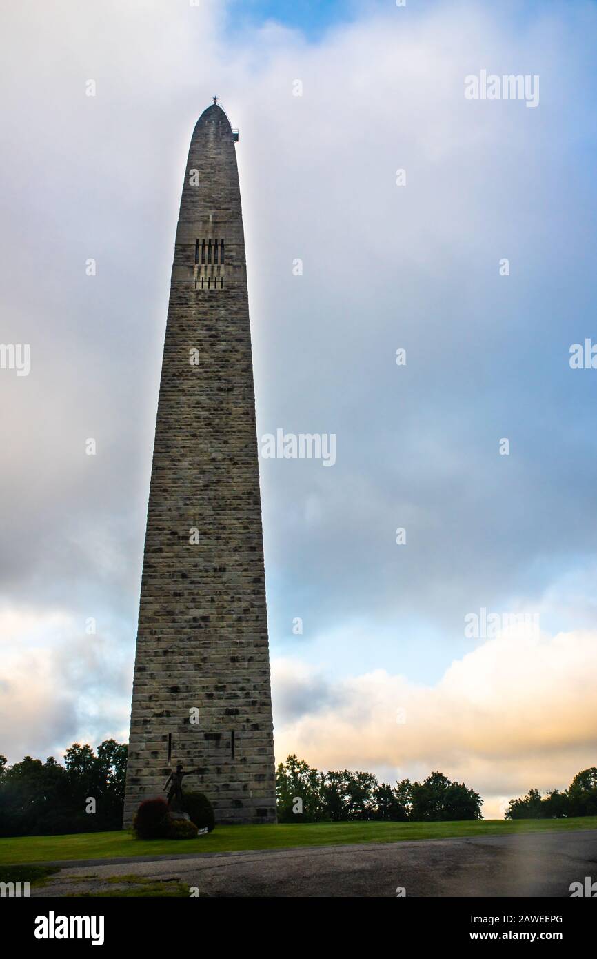Bennington battle monument hi-res stock photography and images - Alamy