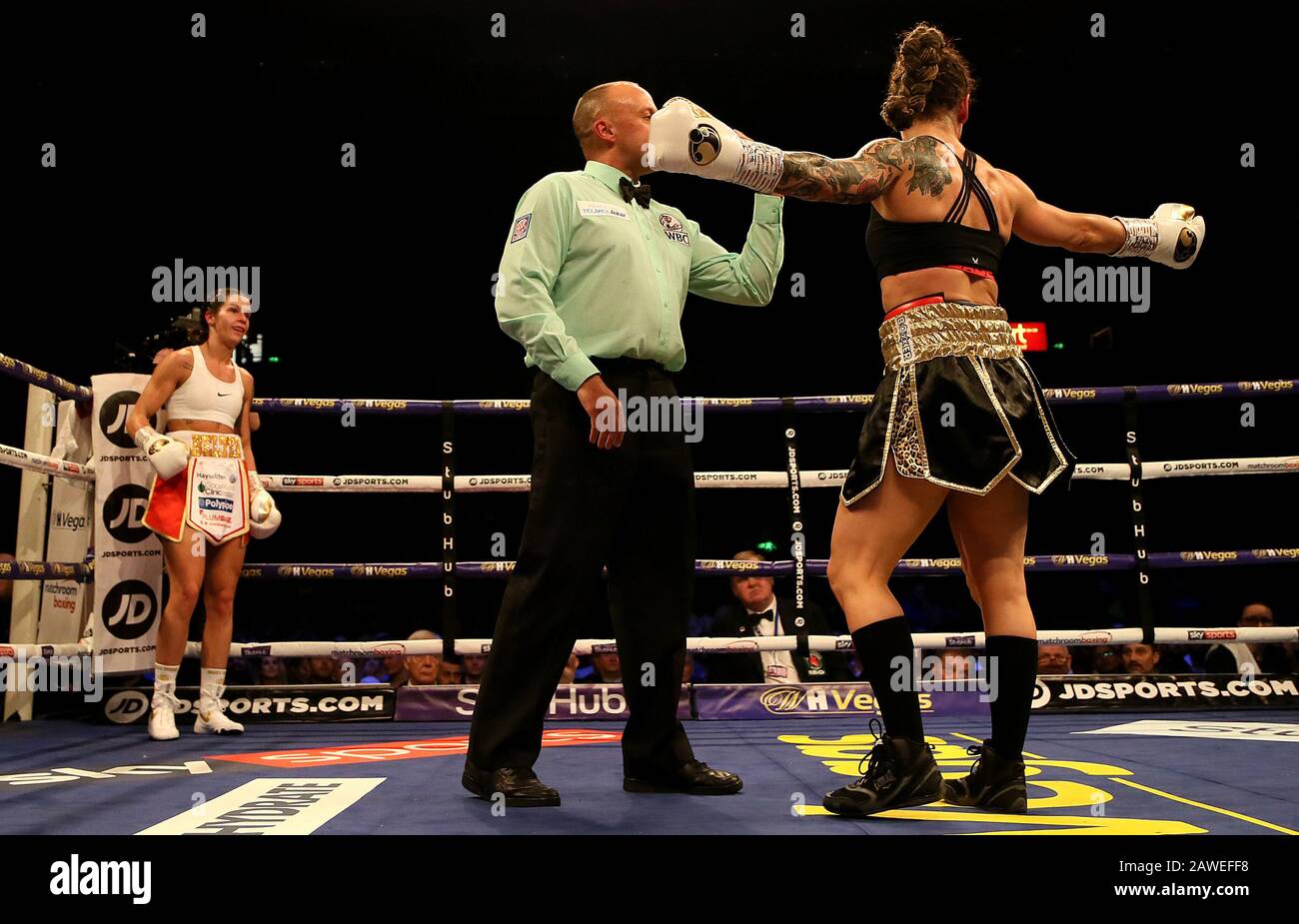 Eva Wahlstrom (right) during her fight against Terri Harper (left) in ...