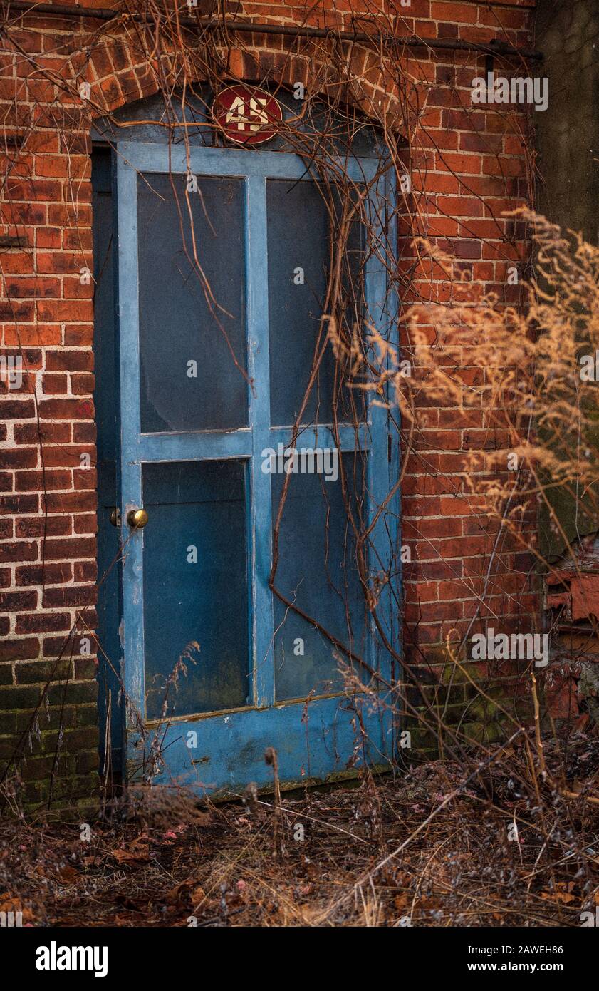 Factory door hi-res stock photography and images - Alamy