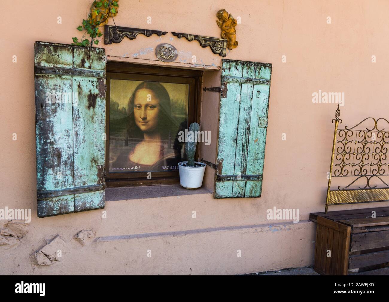 Window with Mona Lisa Stock Photo - Alamy