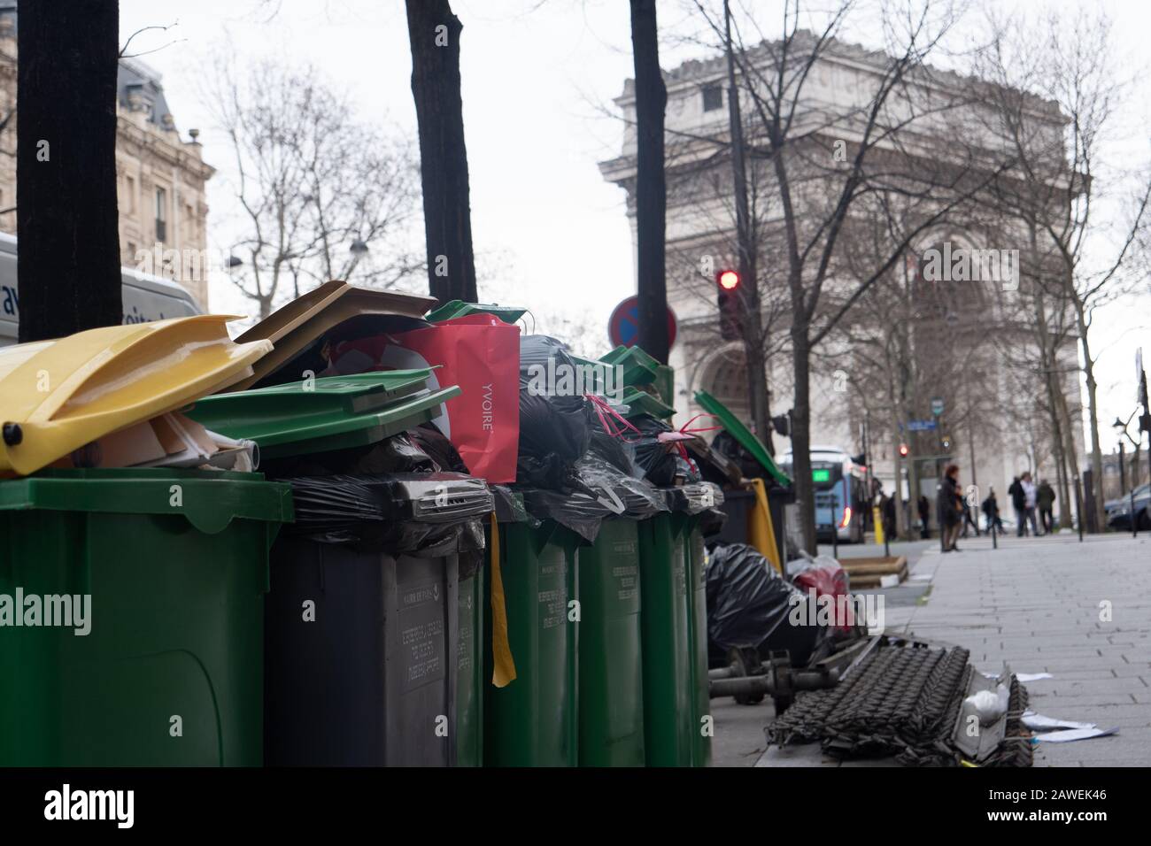 Paris february 2020 accumulation garbage hi-res stock photography and ...