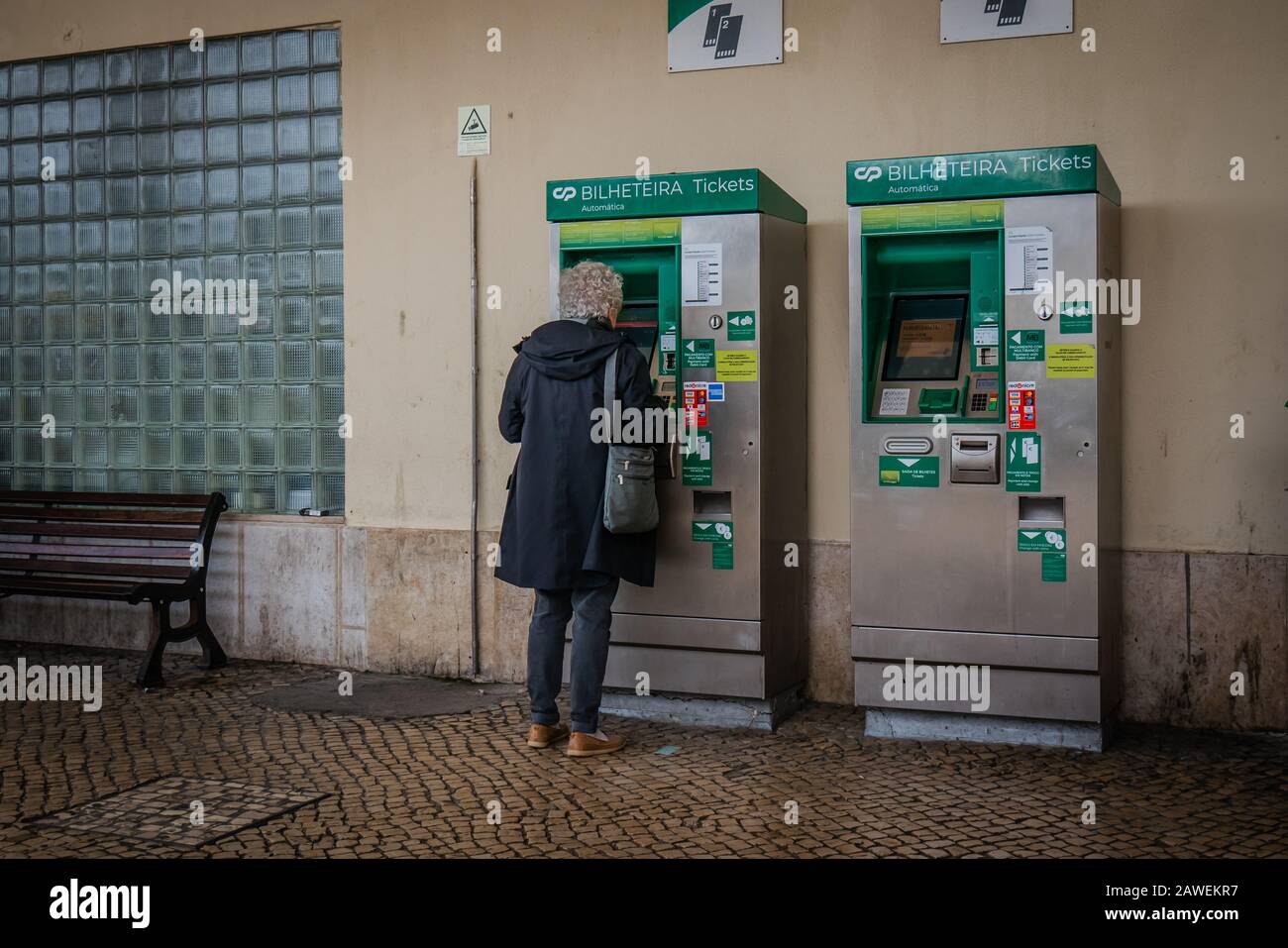 Buy train ticket machine hi-res stock photography and images - Alamy
