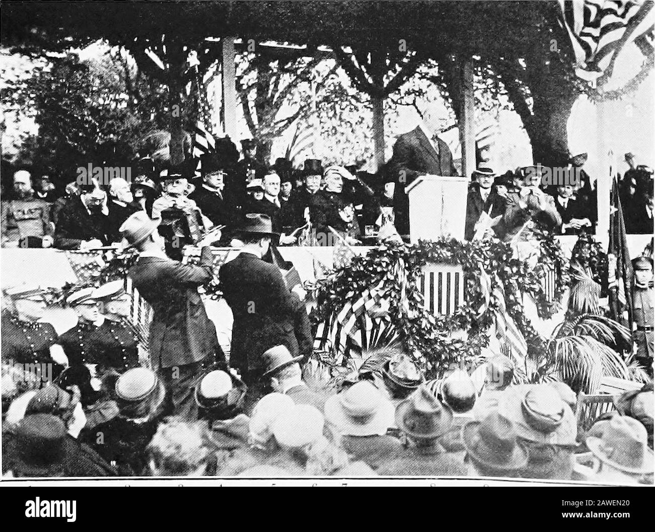 W 2 27 4 Black and White Stock Photos & Images - Alamy