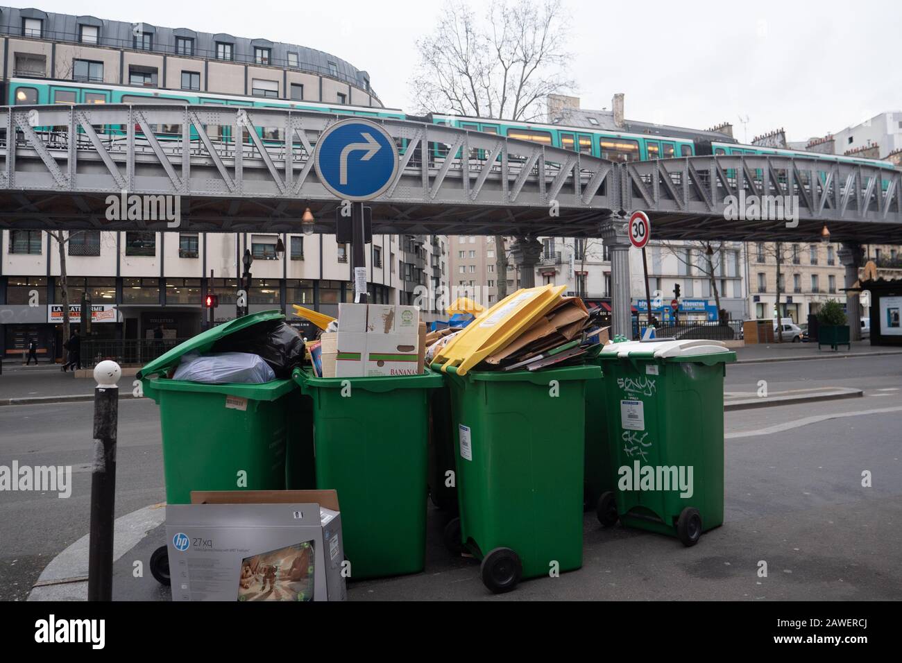 Paris, 4 February 2020. Accumulation of garbage in Paris after the ...