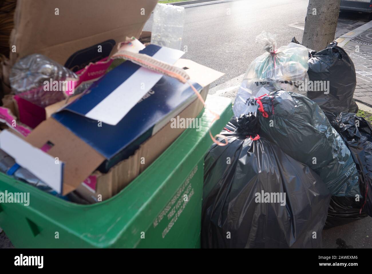 Paris, 4 February 2020. Accumulation of garbage in Paris after the ...