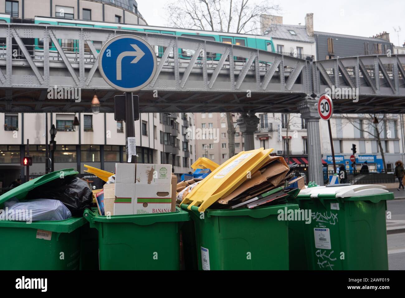 Paris, 4 February 2020. Accumulation of garbage in Paris after the ...