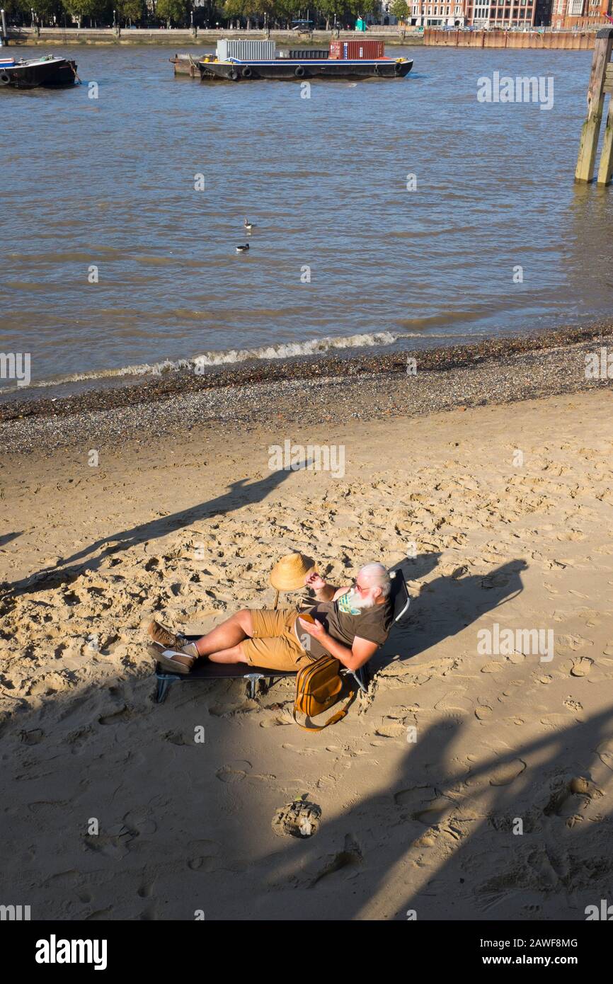 21 Sep 2019 - London - Sunbathing on the beach between Gabriel's Wharf ...