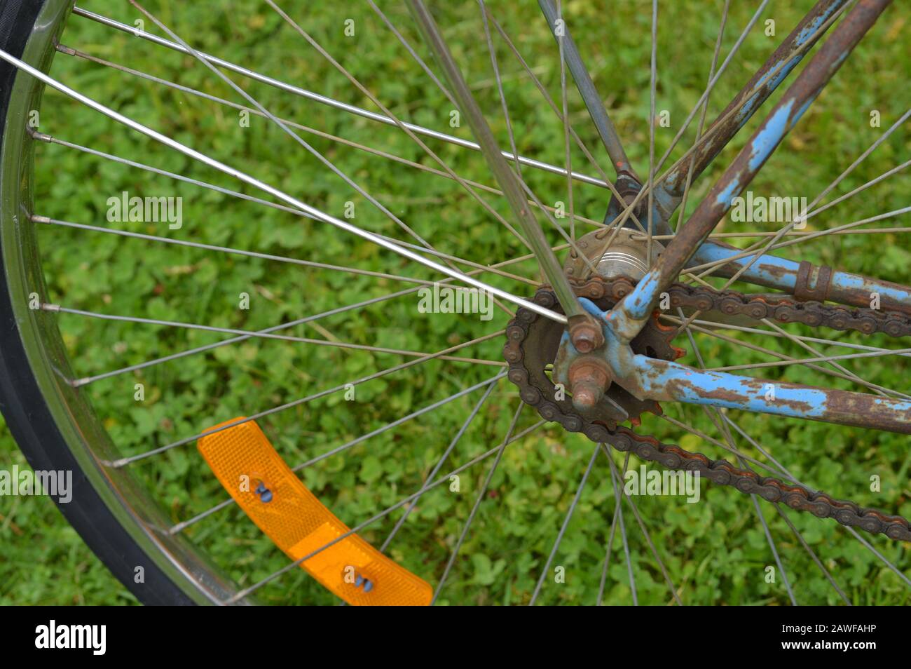 Old vintage bike, rust Stock Photo - Alamy