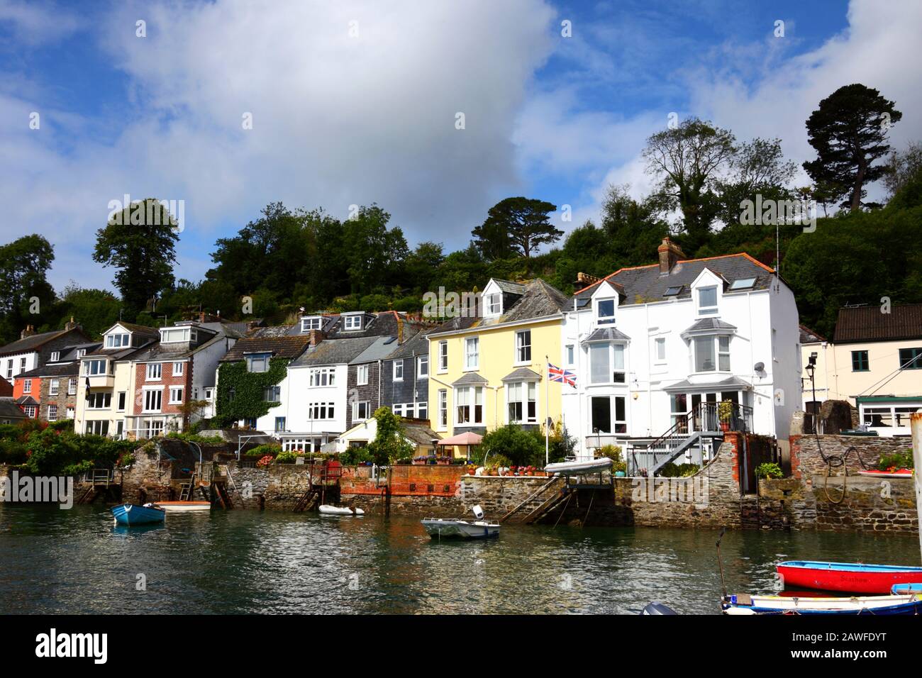 Houses on waterfront of River Fowey , Fowey , Cornwall , England Stock ...