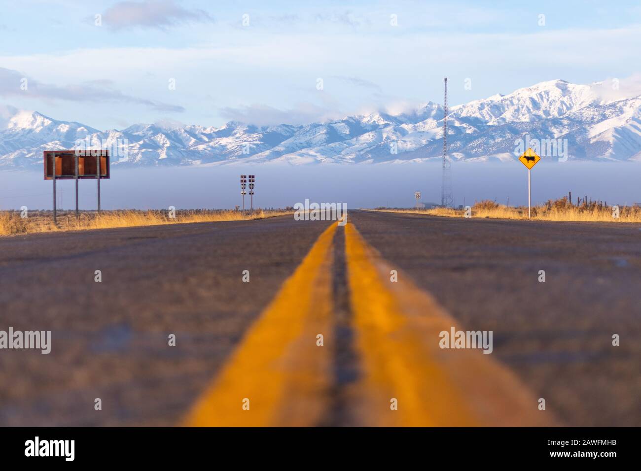 Double drive up lanes hi-res stock photography and images - Alamy