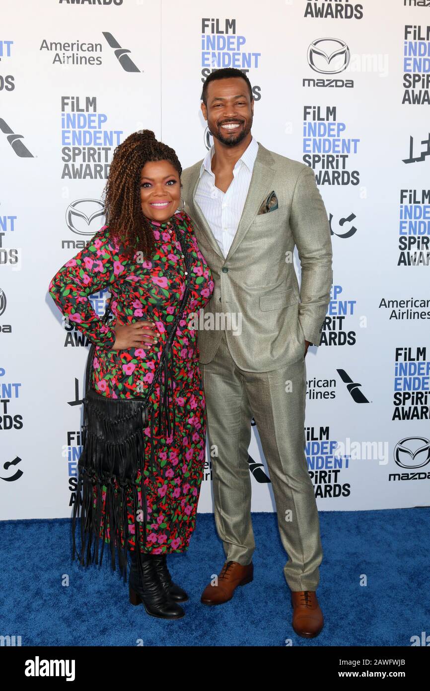 February 8, 2020, Santa Monica, CA, USA: LOS ANGELES - FEB 8: Yvette ...