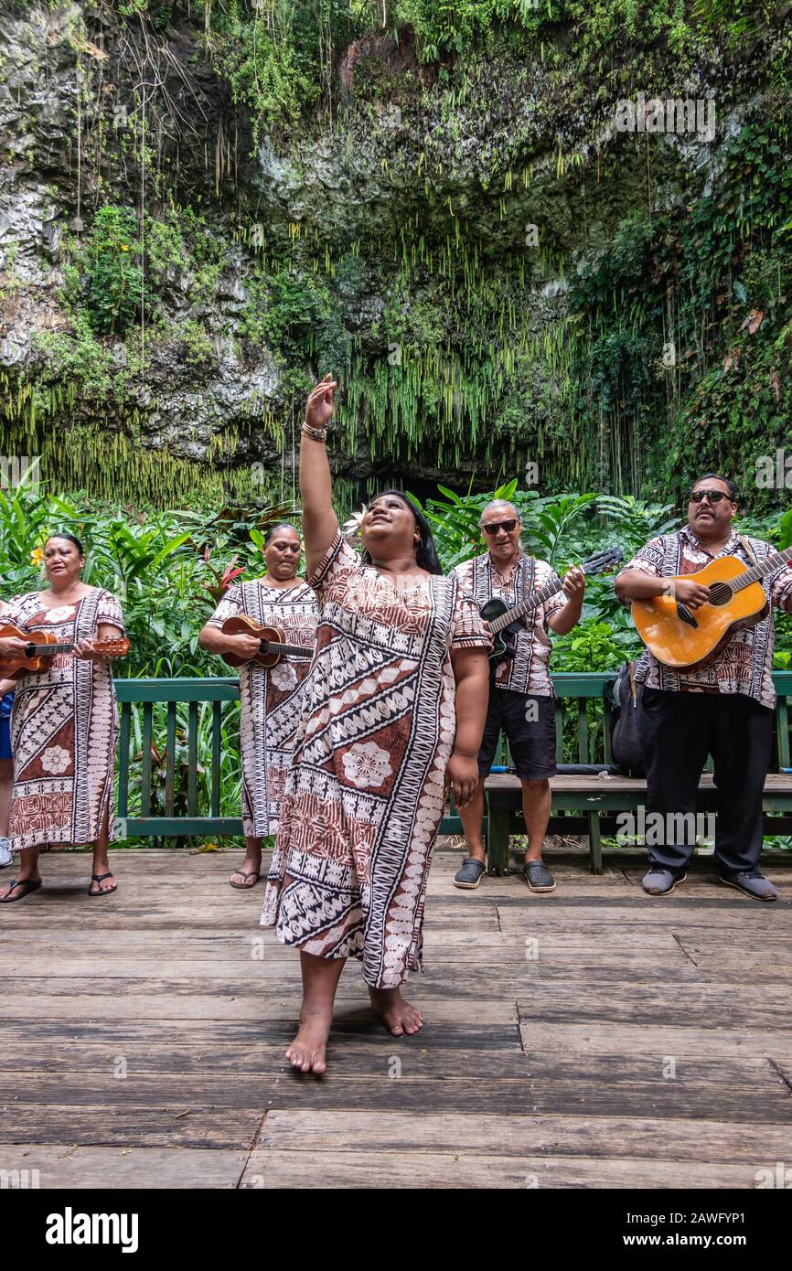 Kamokila Village, Kauai, Hawaii, USA. - January 16, 2020: Local folk ...