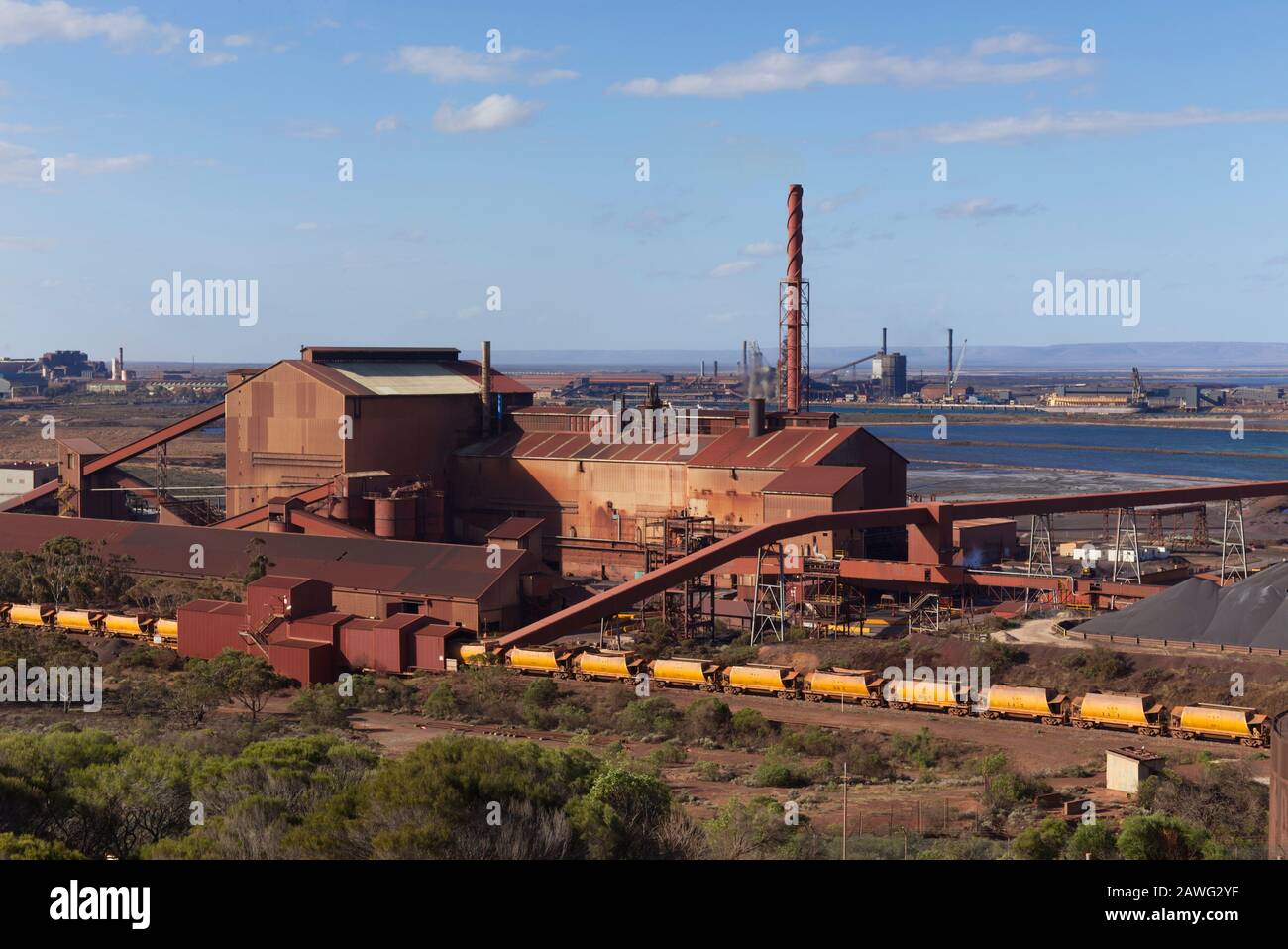 Iron ore pellets hi-res stock photography and images - Alamy