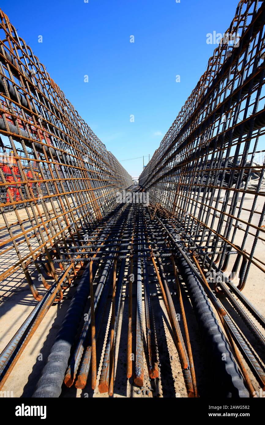grid of reinforcement Stock Photo - Alamy