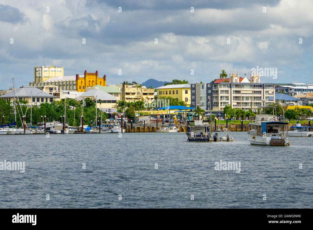 Innisfail hi-res stock photography and images - Alamy