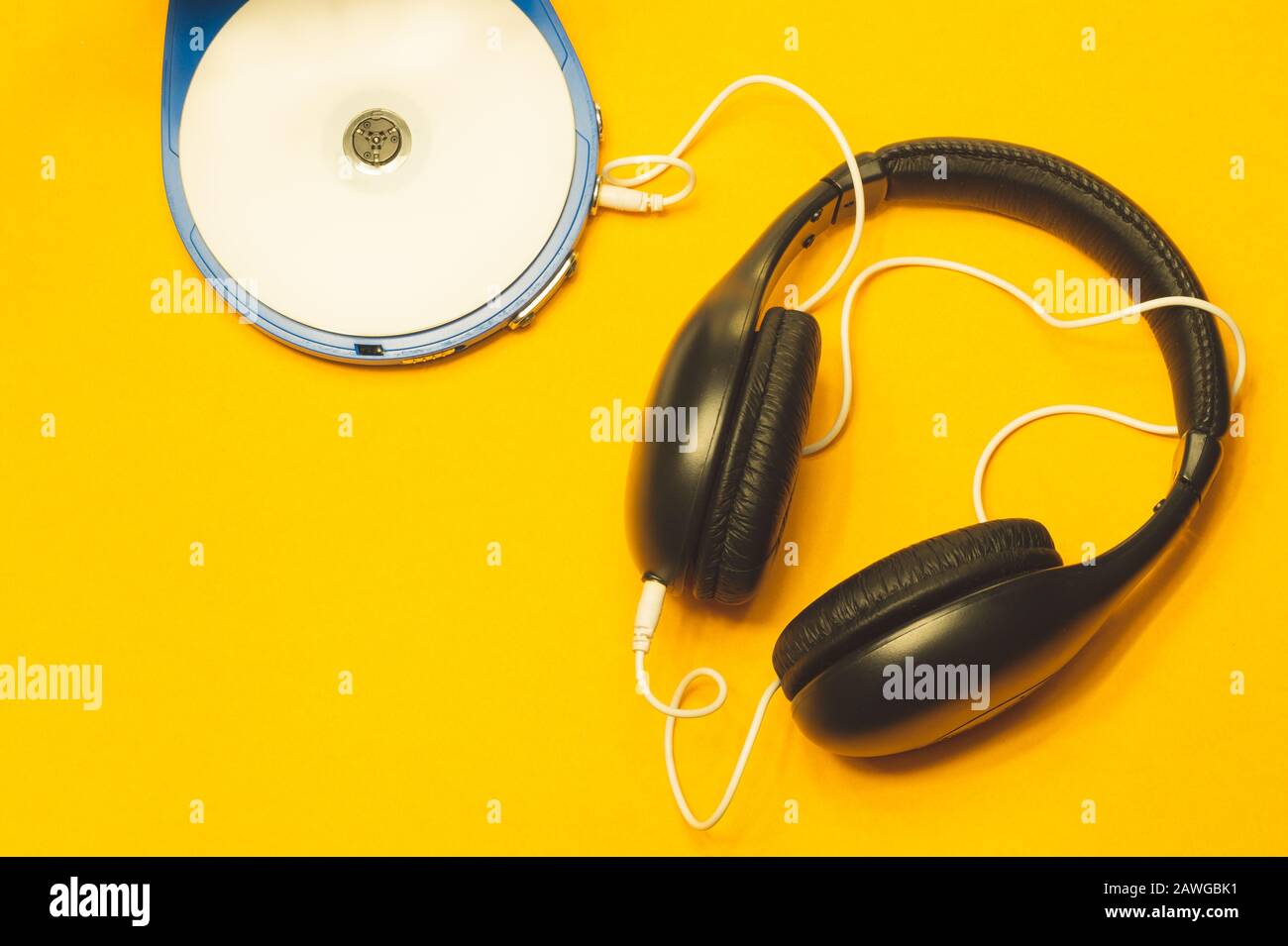 Compact design cable hi-res stock photography and images - Alamy