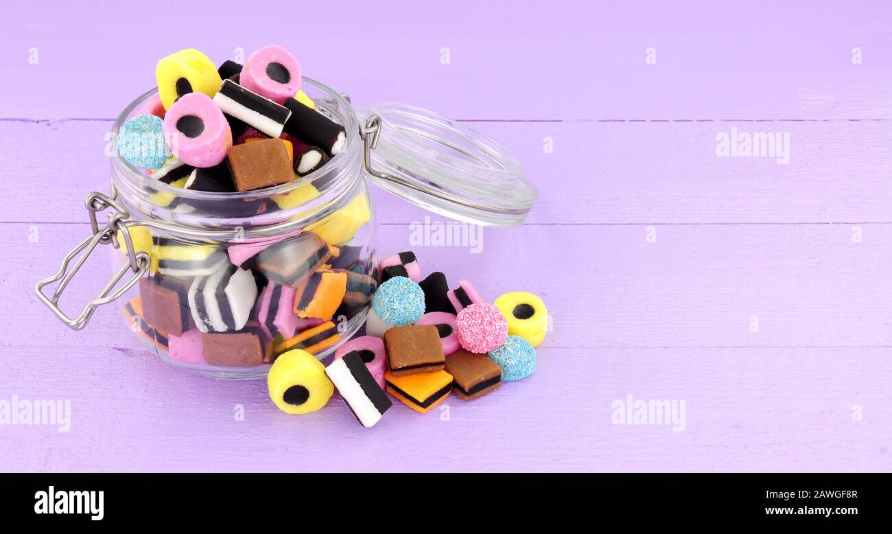 Traditional jar of sweets hi-res stock photography and images - Alamy