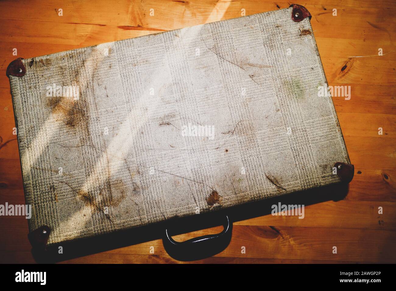 Old suitcase. classic luggage. vintage baggage. retro travel case Stock ...