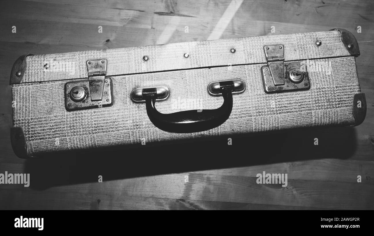 Old suitcase. classic luggage. vintage baggage. retro travel case Stock ...