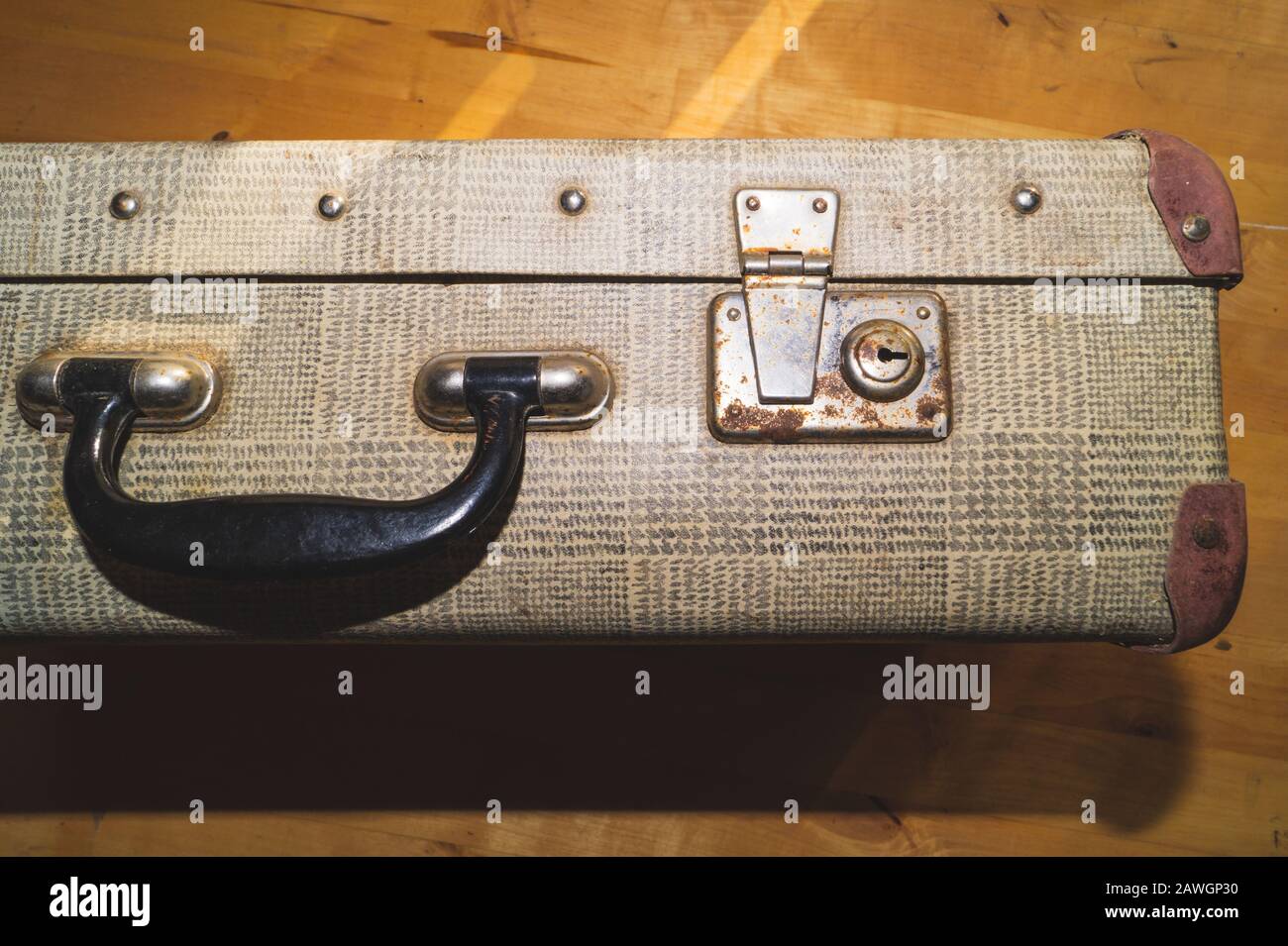 Old suitcase. classic luggage. vintage baggage. retro travel case Stock ...