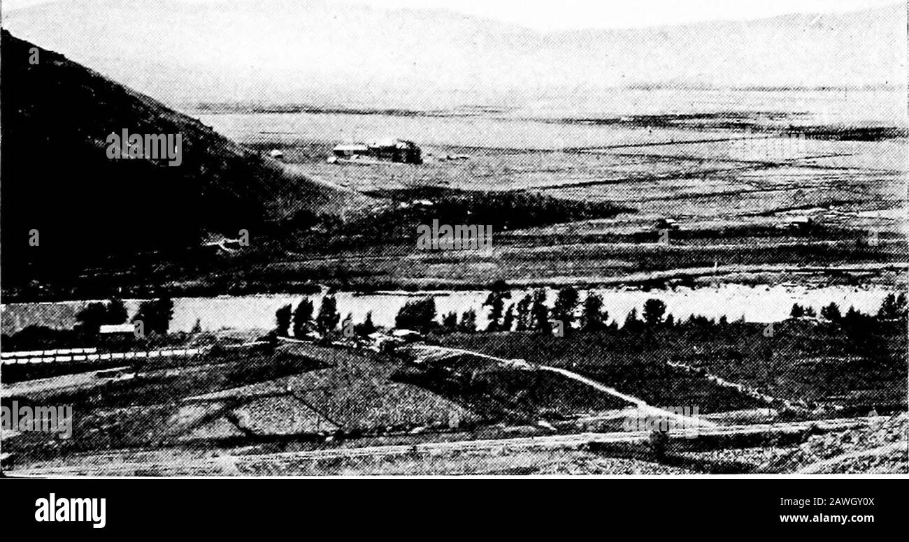 Rock oxidation of shale hi-res stock photography and images - Alamy