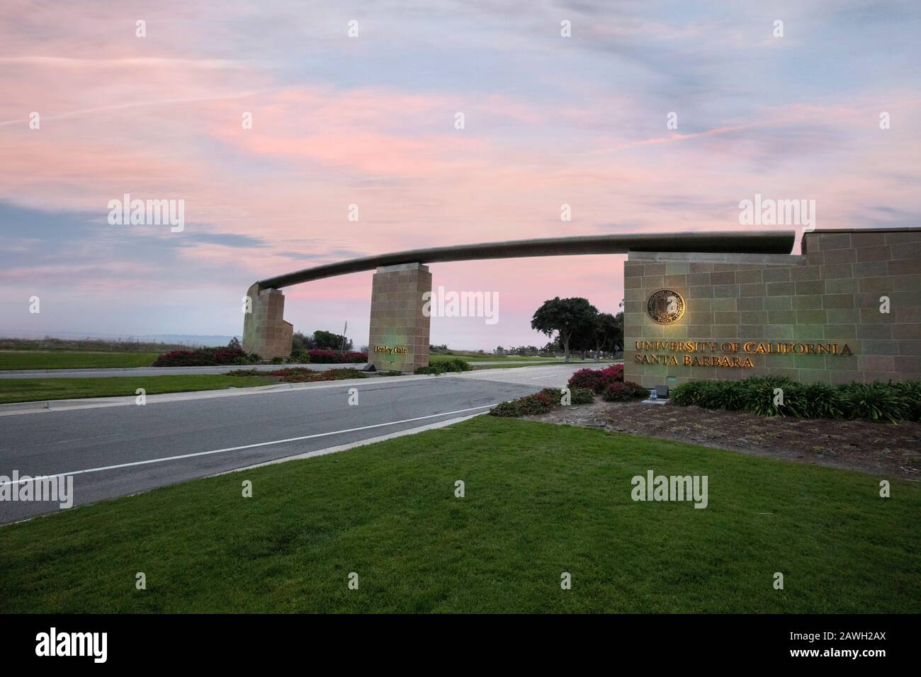 Ucsb campus hi-res stock photography and images - Alamy