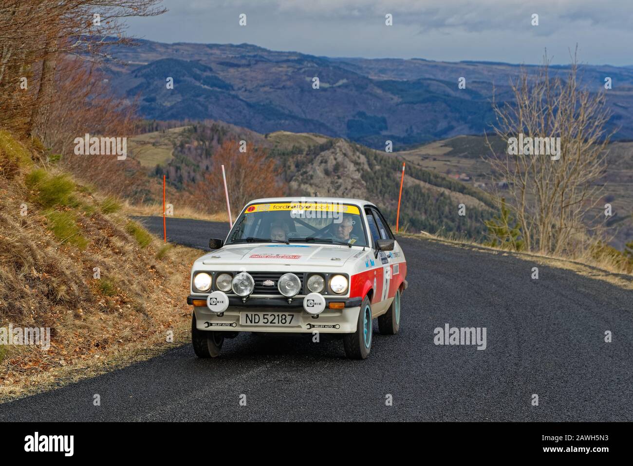Rally racing turn hi-res stock photography and images - Alamy